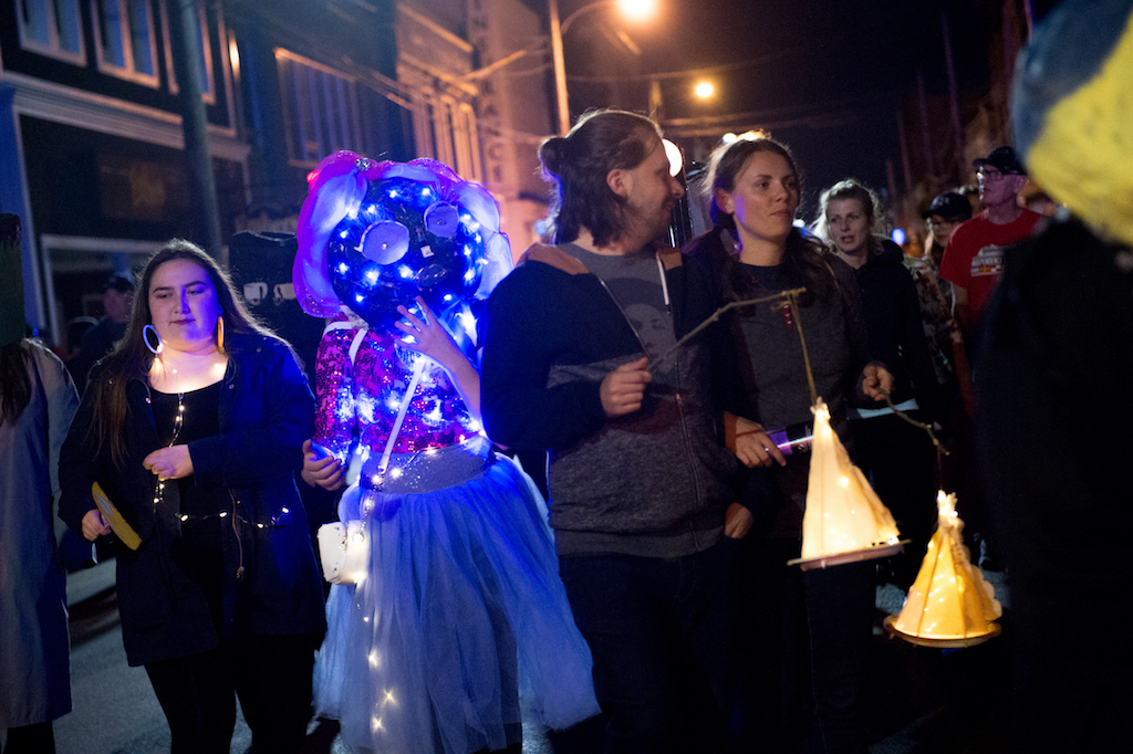 Muin and the Seven Bird Hunters: A Journey (Chanelle Julian, Jaiden ...